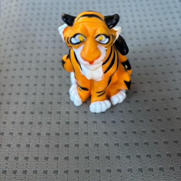 Disney | Toys | Disney Rajah From Aladdin Princess Jasmines Tiger Pvc ...